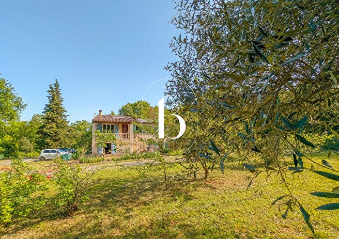 Maison à vendre - Barjac - 11 pièces - 5 chambres