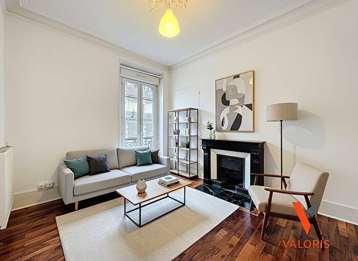 Appartement à louer - Centre-ville, Victor Hugo, Grenoble - 1 pièce