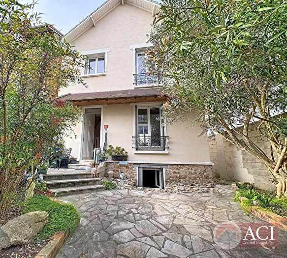 Enghien-les-Bains - Maison 4 pièces à vendre