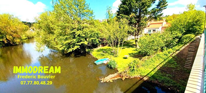Saint-Laurent-sur-Sèvre - Maison 4 pièces à vendre
