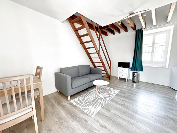 Appartement à louer - Nantes, Centre-ville - 1 pièce - 1 chambre