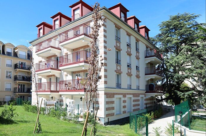 Appartement à louer - Patrick, Le Plessis-Robinson - 1 pièce