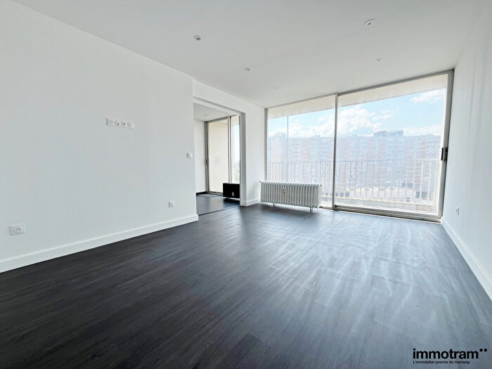 Appartement à vendre - Roubaix - 5 pièces - 4 chambres