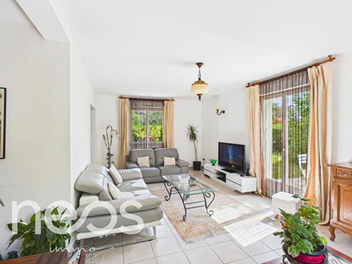 Maison à vendre - Quetigny - 6 pièces - 4 chambres