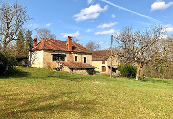 Maison à vendre - Gourdon - 5 pièces - 4 chambres