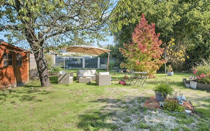 Maison à vendre - Clisson - 6 pièces - 4 chambres