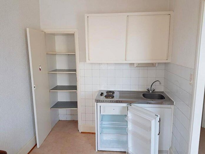 Centre Ville-Charles III, Nancy : Appartement 1 pièce à louer