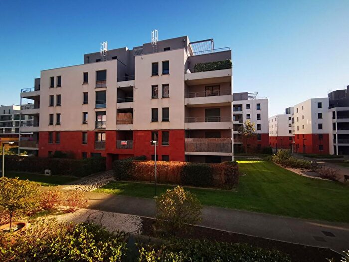 Maisons à vendre et appartements à louer - 1