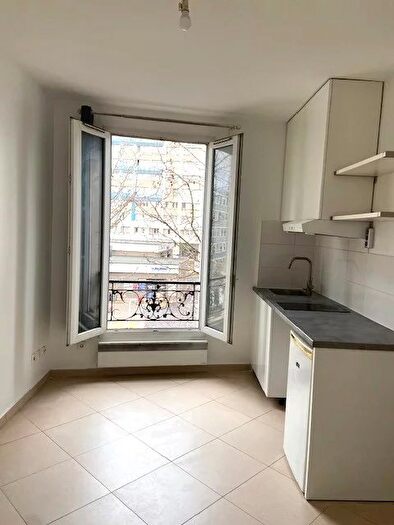 Appartement à vendre - Clichy, République, Victor Hugo - 1 pièce