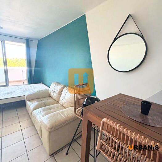 Appartement à vendre - Saint-Paul, Saint-Gilles les Bains - 1 pièce