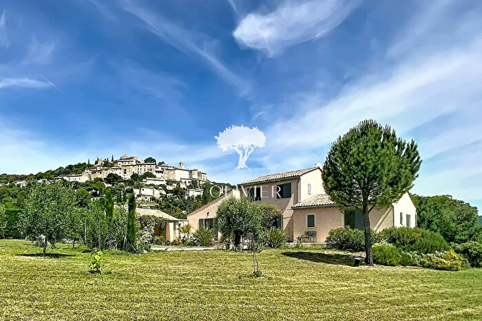 Simiane-la-Rotonde : Maison 6 pièces à vendre