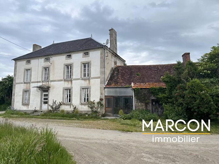 Maison à vendre - Lussat - 5 pièces - 3 chambres