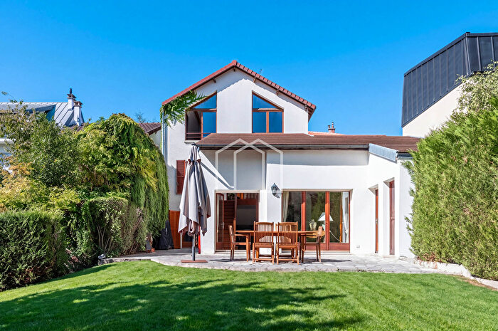 Suresnes, Liberté - Maison 8 pièces à vendre