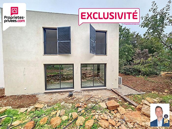Maison 4 pièces à Saint-Cézaire-sur-Siagne, à vendre