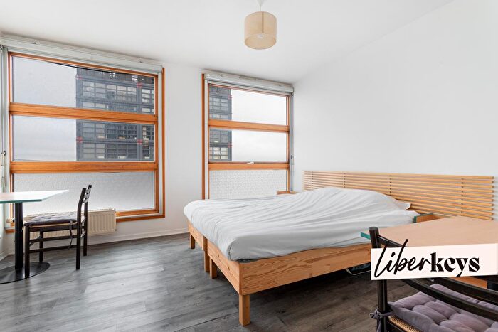 Appartement à vendre - Lille, Centre-ville, Euralille - 1 pièce