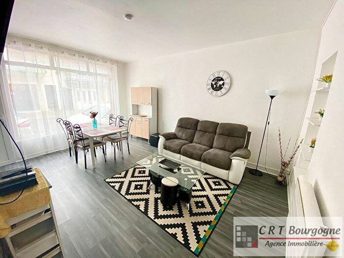 Maisons à vendre et appartements à louer - 1
