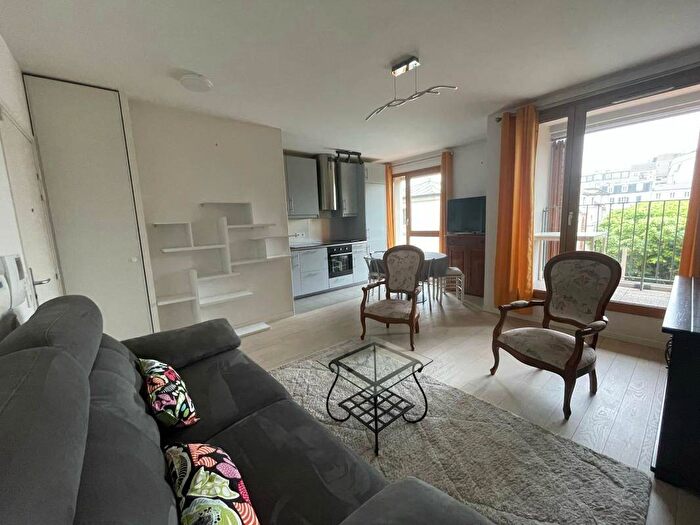 Appartement 2 pièces à louer à La Faiencerie-Le Clos Saint Cyr, Bourg-la-Reine
