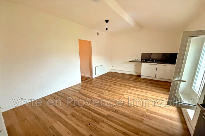 Appartement à louer - Carpentras, Coeur de Ville - 2 pièces - 1 chambre