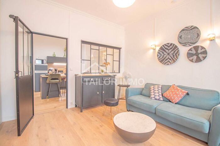 Appartement à louer - Presquîle, Centre ville, Cordeliers, Lyon ème arrondissement - 3 pièces - 2 chambres