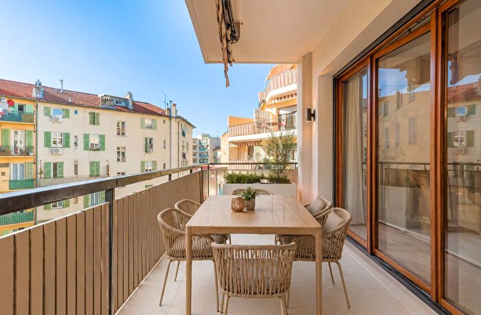 Appartement 3 pièces à Nice, Riquier, à vendre