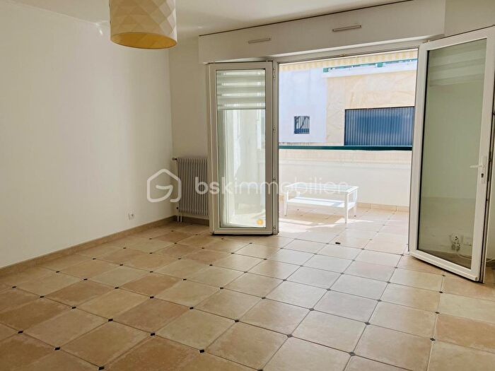 Appartement à vendre - Saint-Jean-de-Luz, Urdazuri, Urquijo, Habas, Fargeot, Errepira - 2 pièces - 1 chambre