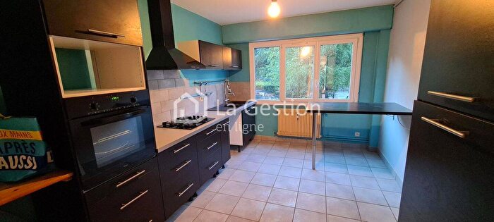 Centre-Stade, Chambéry - Appartement 3 pièces à louer