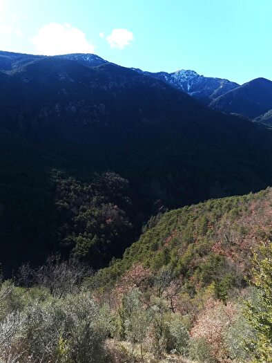Maison à vendre - Aiglun - 4 pièces - 3 chambres