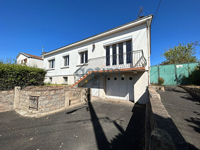 Maison à vendre - Montaigu - 6 pièces - 4 chambres