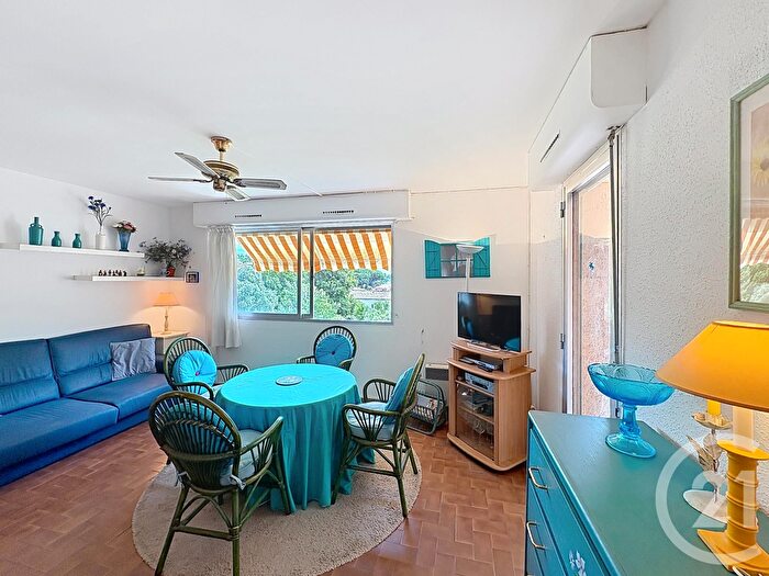 Appartement 2 pièces à vendre - Cavalaire-sur-Mer, Moulin, Collières, Eau Blanche