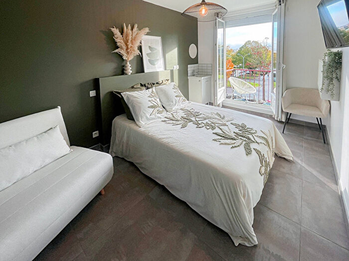 Appartement 4 pièces à Quartiers Nord-Ouest, Villejean, à vendre