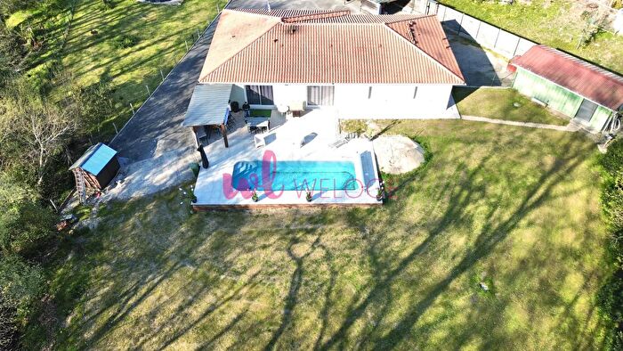 Maison à vendre - Rivière-Saas-et-Gourby - 5 pièces - 3 chambres