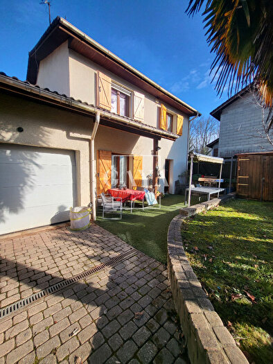 Maison à vendre - Domène - 5 pièces - 4 chambres