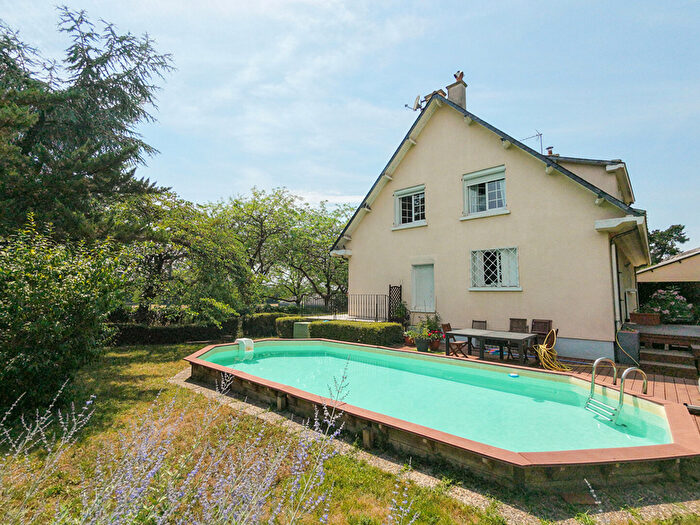 Maison 8 pièces à Angers, Monplaisir, à vendre