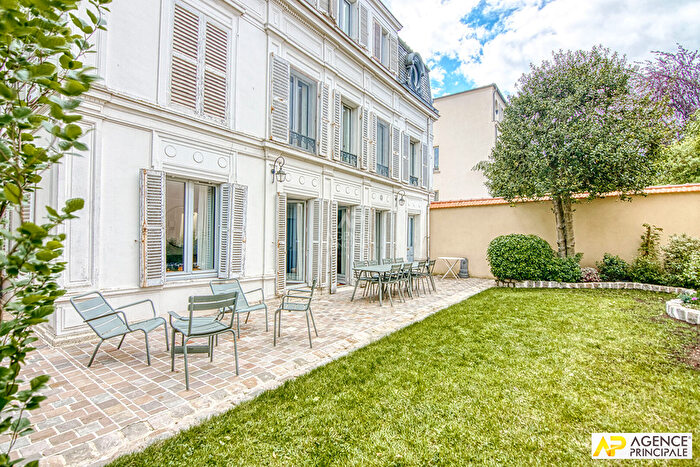 Versailles, Notre Dame - Maison 9 pièces à vendre