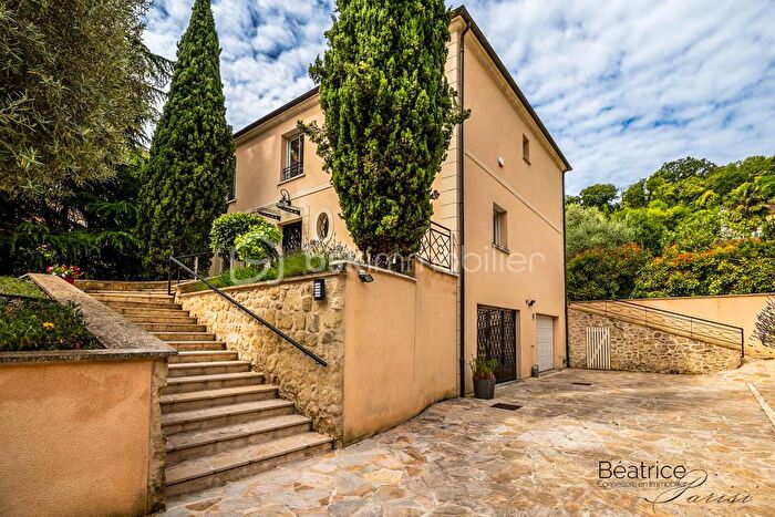 Maison 7 pièces à vendre à Médan