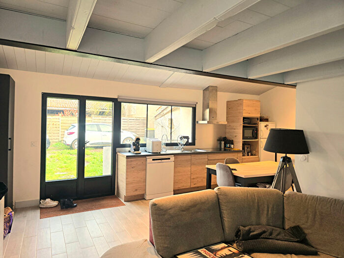 Maison à louer - Le Gué-dAlleré - 2 pièces - 1 chambre