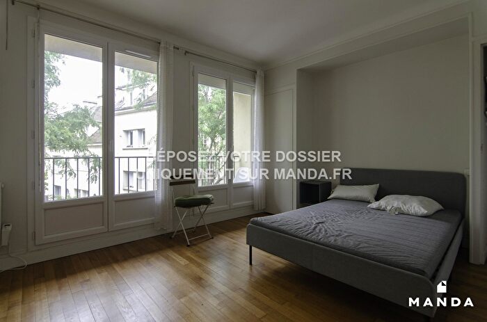 Mantes-la-Jolie, Centre-ville : Appartement 5 pièces à louer