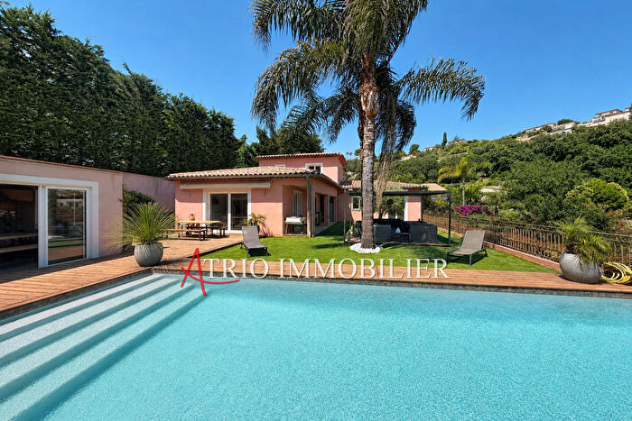 Maison 4 pièces à vendre - Cagnes-sur-Mer, Les Vallières, Le Malvan, Les Travails, La Combe