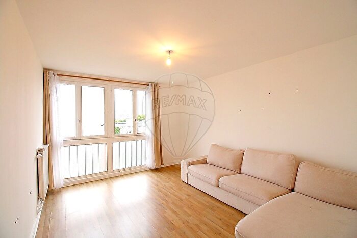 Appartement à vendre - Villeneuve-la-Garenne, Nord - 3 pièces - 2 chambres