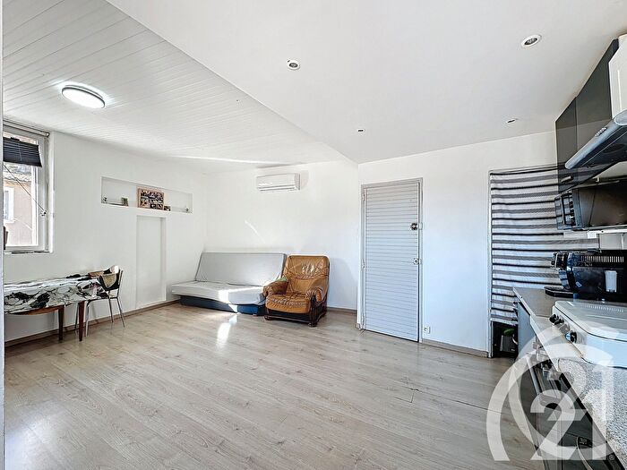 Appartement à vendre - Cavaillon, Centre-ville - 2 pièces - 1 chambre