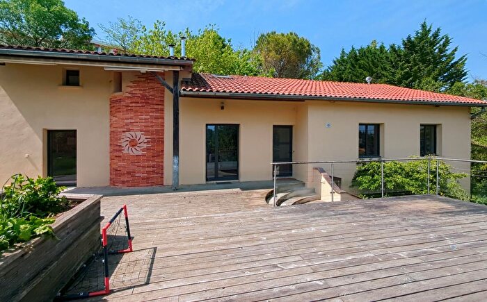 Maison à vendre - Caraman - 6 pièces - 5 chambres