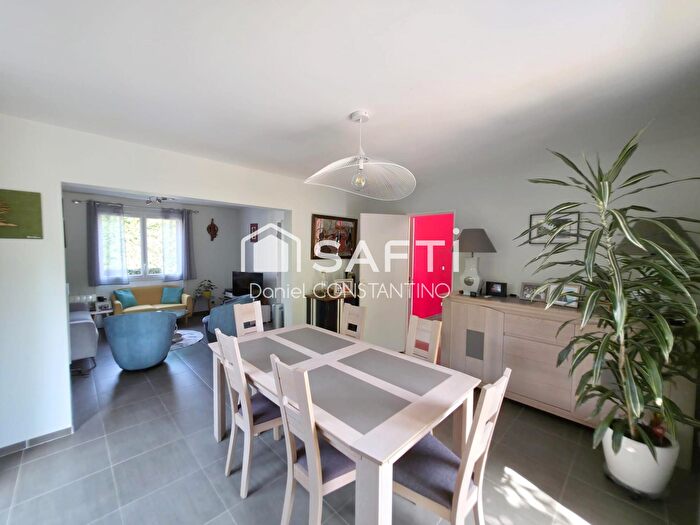 Maison 6 pièces à Évry, Bras de Fer, à vendre