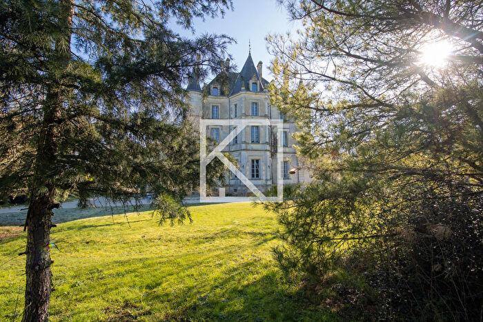 Maison à vendre - Chantonnay - 18 pièces - 10 chambres