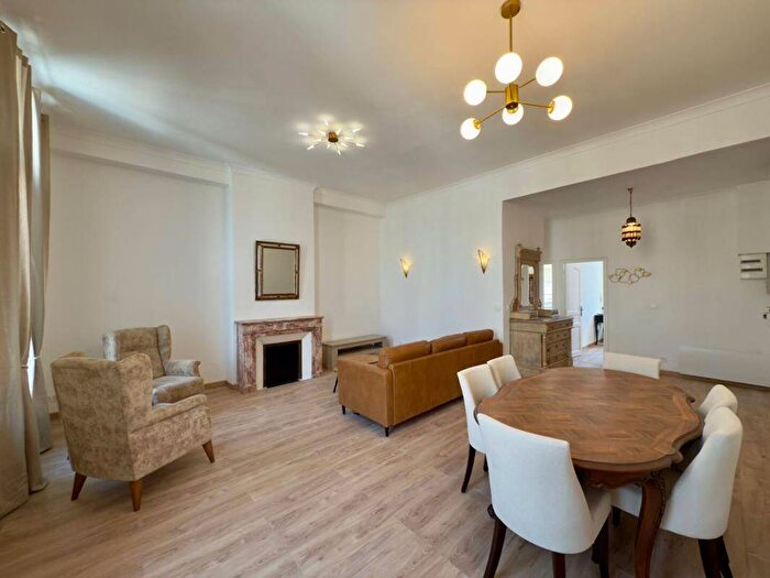 Appartement à louer - Allées Paul Riquet, Béziers - 3 pièces - 2 chambres