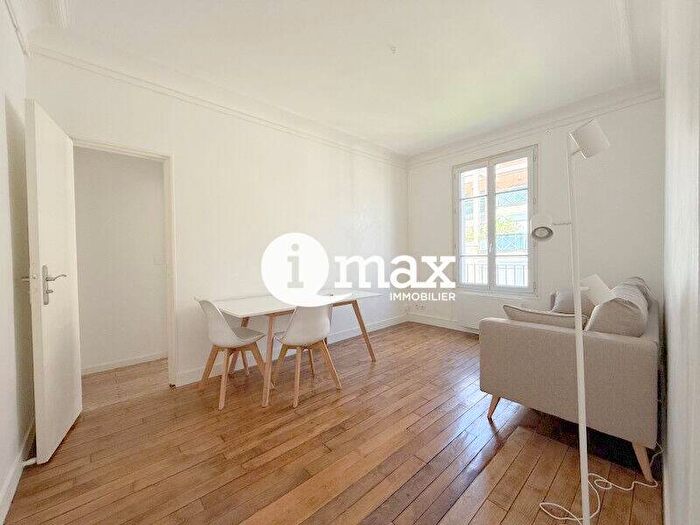 Centre Ville, Clichy : Appartement 2 pièces à louer