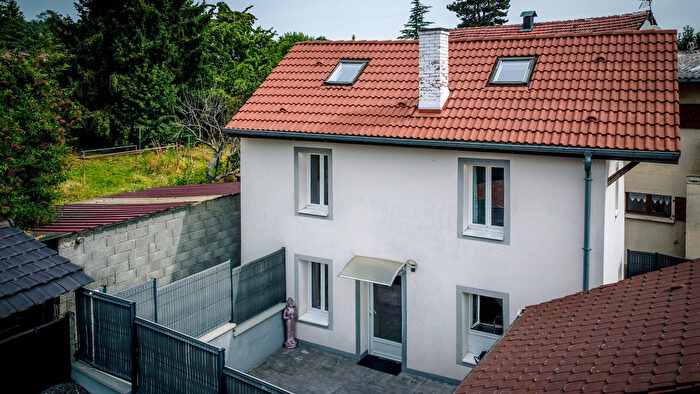 Maison 5 pièces à Vétraz-Monthoux, à vendre