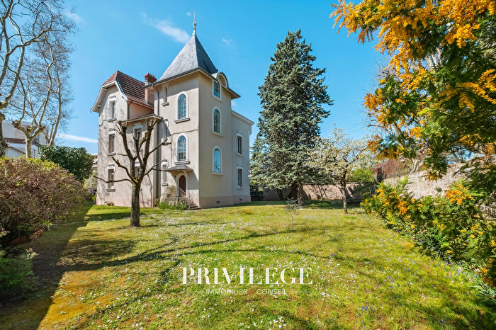 Maison à vendre - Caluire-et-Cuire, Le Vernay - 8 pièces - 4 chambres