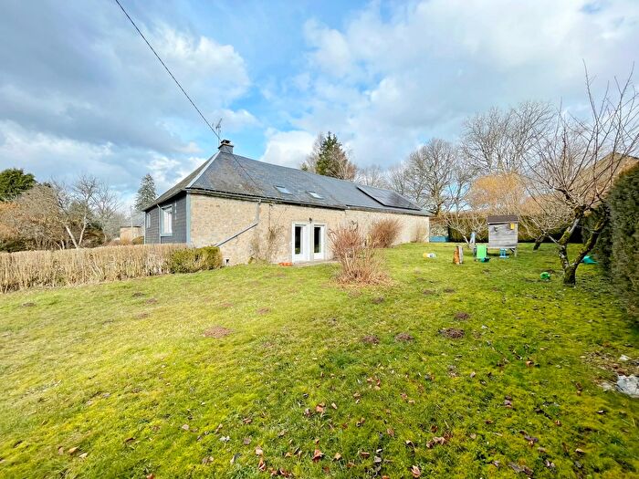 Maison à vendre - Montsauche-les-Settons - 5 pièces - 3 chambres