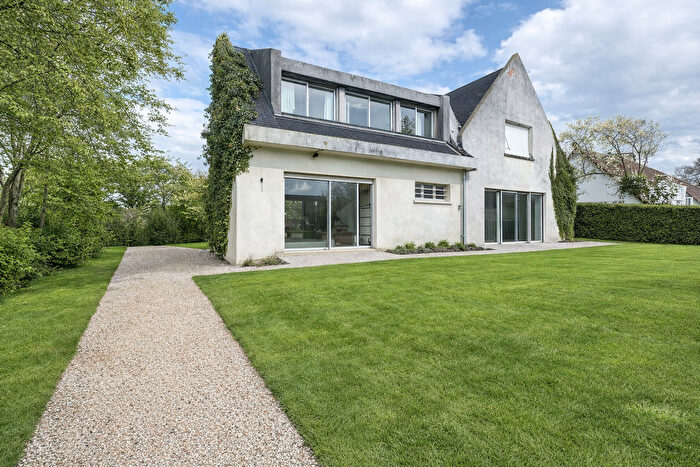 Maison à vendre - Vicq - 6 pièces - 4 chambres