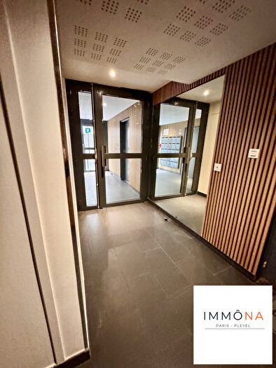 Saint-Denis, La Plaine Saint-Denis : Appartement 3 pièces à vendre